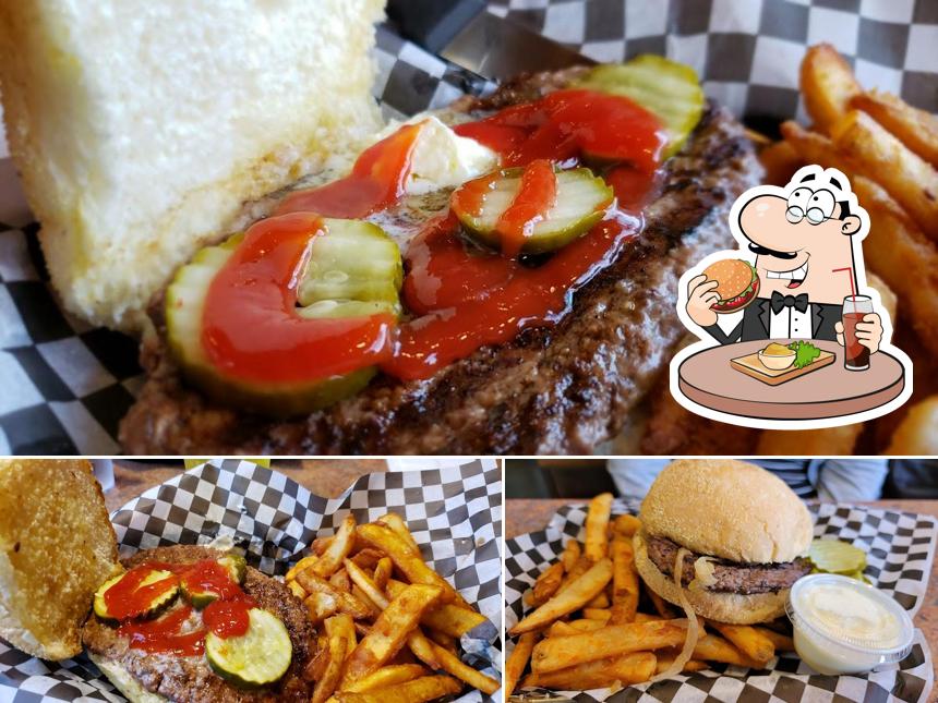 Cinders Charcoal Grill in Oshkosh - Restaurant menu and reviews
