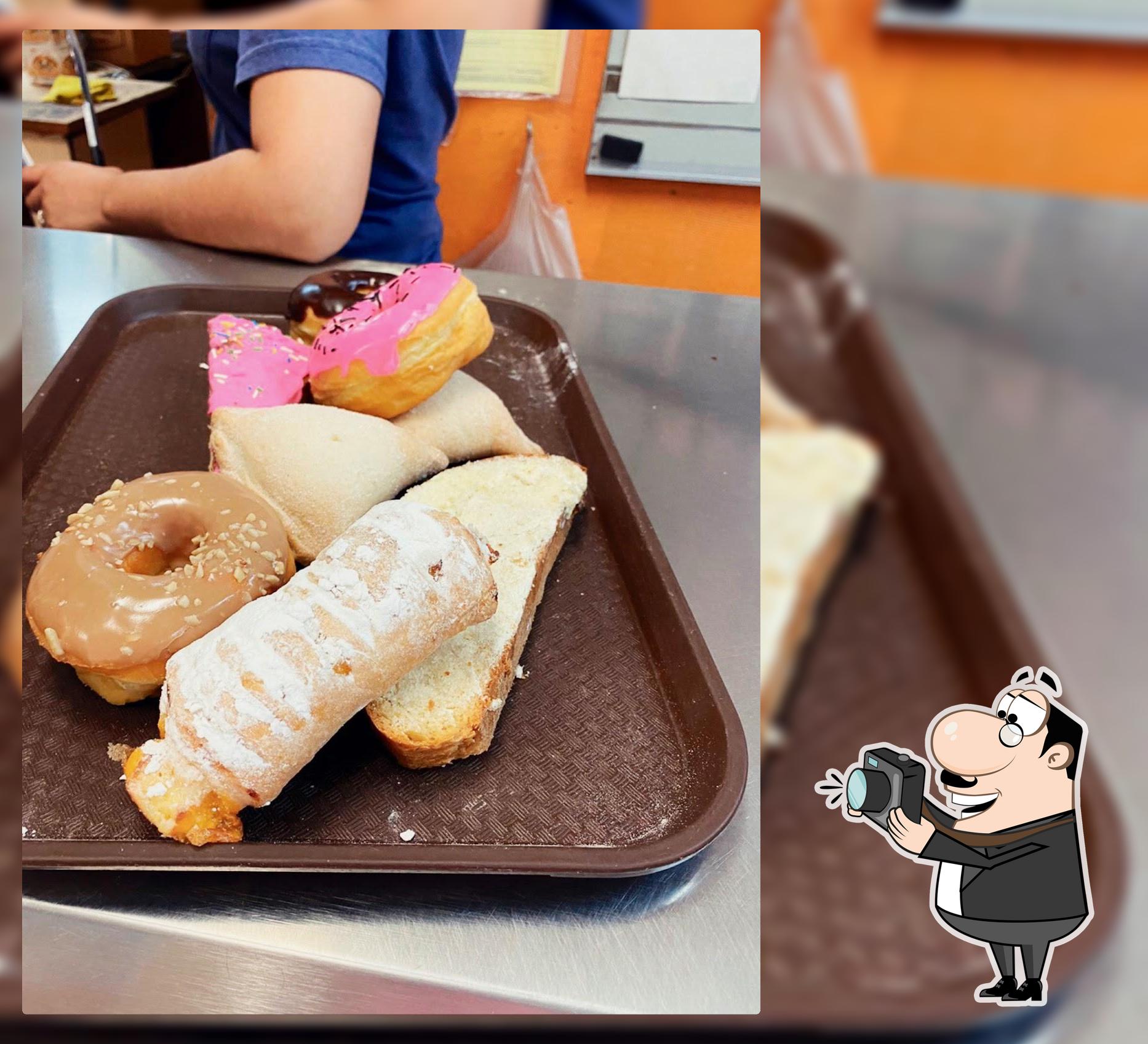 Panadería y Pastelería Los Danieles, Tijuana, Av. Miguel Inclán 2788 ...