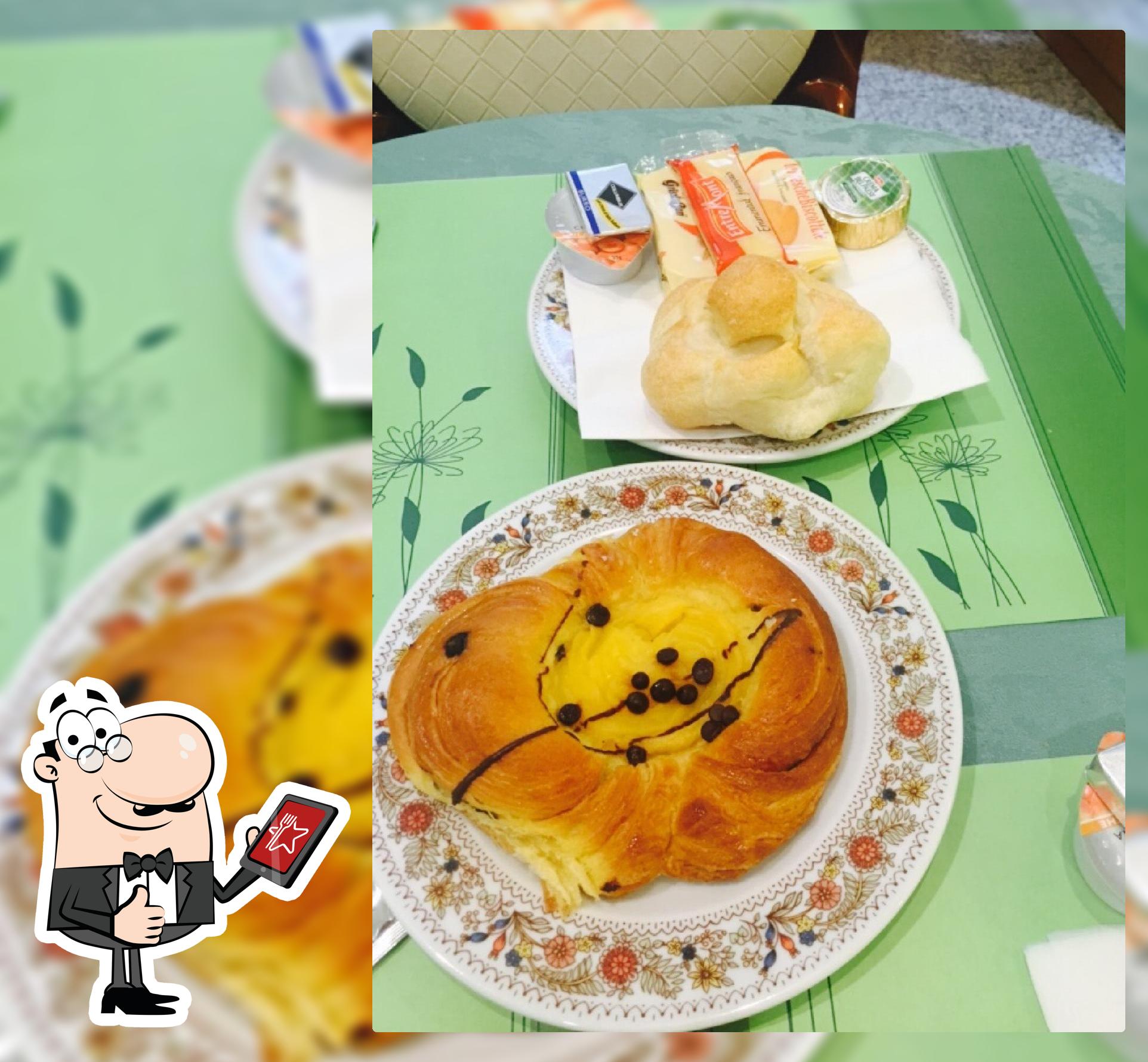 Gran Caffe' Piacente pub & Bar, ROM, Piazza del Viminale ...