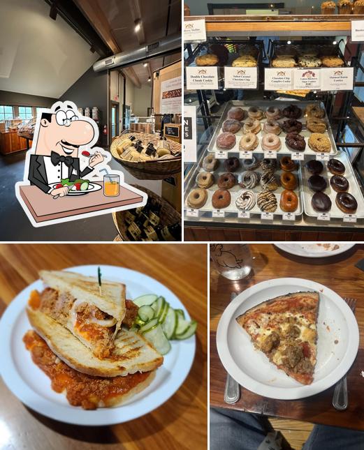 When Pigs Fly Restaurant & Pizzeria, 460 US-1 in Kittery - Restaurant ...