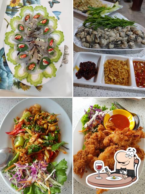 ครัววิลดาซีฟู้ด&บ้านพร้อมพูลวิลล่า, Takat Ngao - Restaurant menu ...