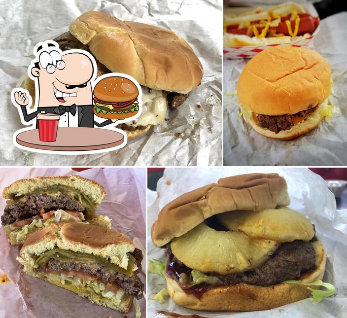Screamers Drive In in Wickenburg - Restaurant menu and reviews