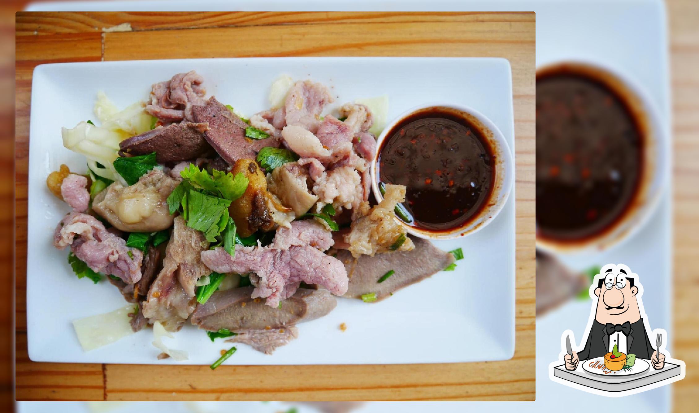 รุ่งเรือง ก๋วยเตี๋ยวลูกทุ่งลำปาง สาขาหางดง restaurant, Hang Dong