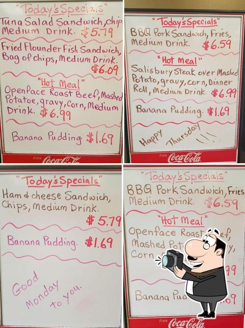 Lee & Dee Cafe, Jacksonville - Restaurant menu, prices and reviews