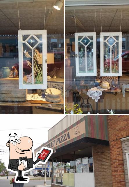 Main Street Pizza, Fowler - Restaurant menu, prices and reviews