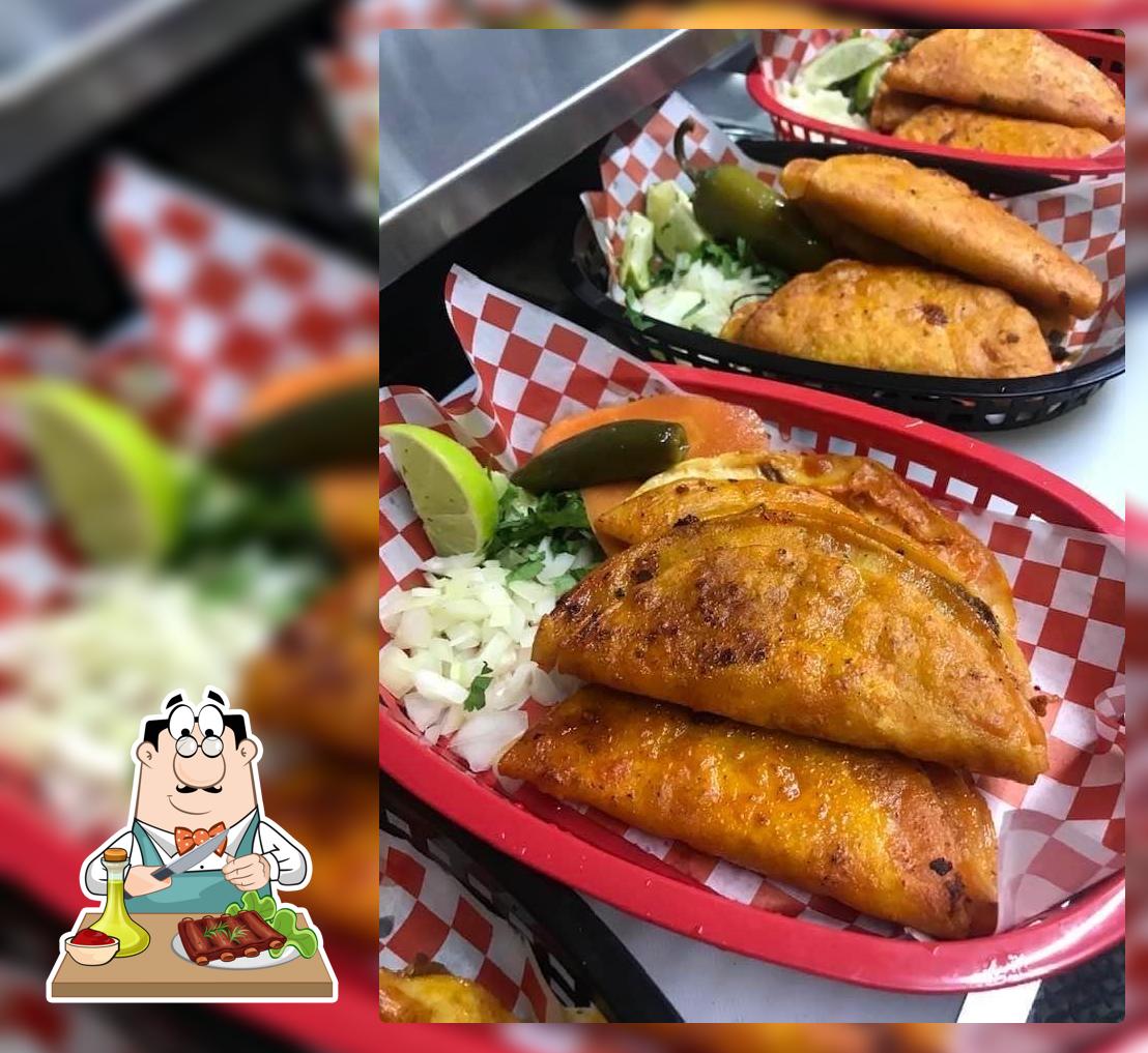 Lulu's Mexican Food in McQueeney - Restaurant menu and reviews