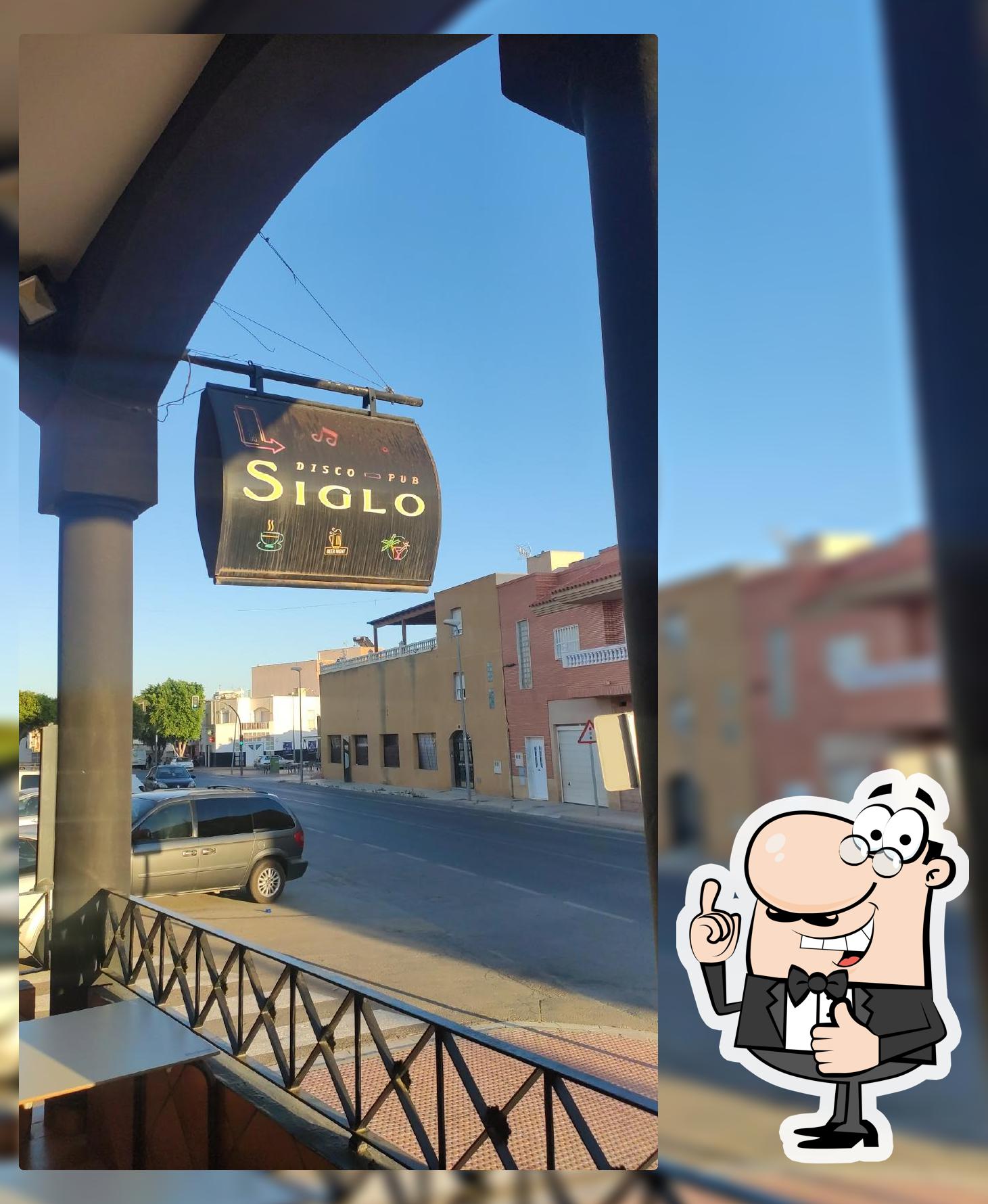 Disco Pub Siglo in El Alquián - Restaurant reviews