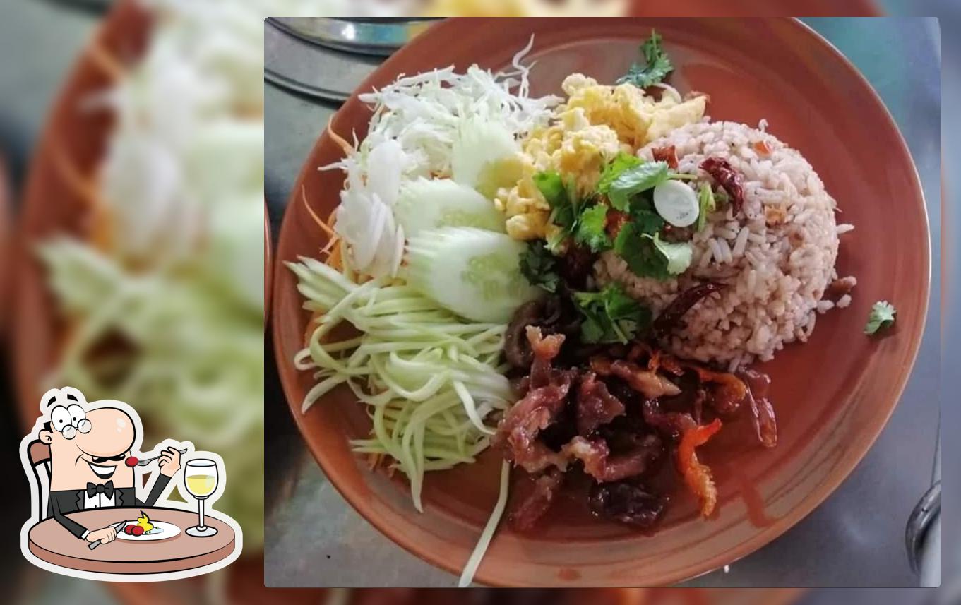 Restaurante ร้านอาหารตามสั่งเจ๊เฮียง ถนนท่าหิน, Ban Mo - Opiniones del ...