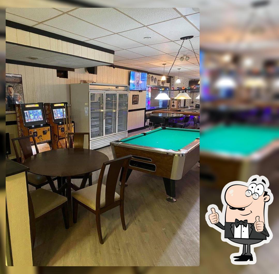 The Alibi Hotel & Nightclub in Minersville - Restaurant reviews