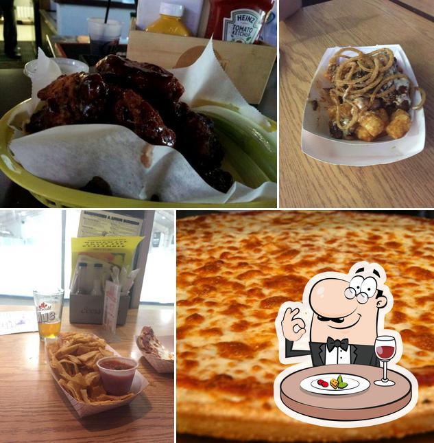 Blue Line Bar & Grill, Addison - Restaurant menu, prices and reviews