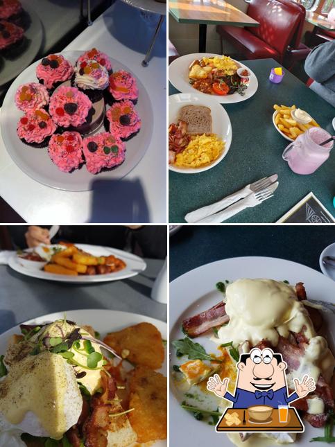 Carriages Cafe, Kumeu - Restaurant menu, prices and reviews