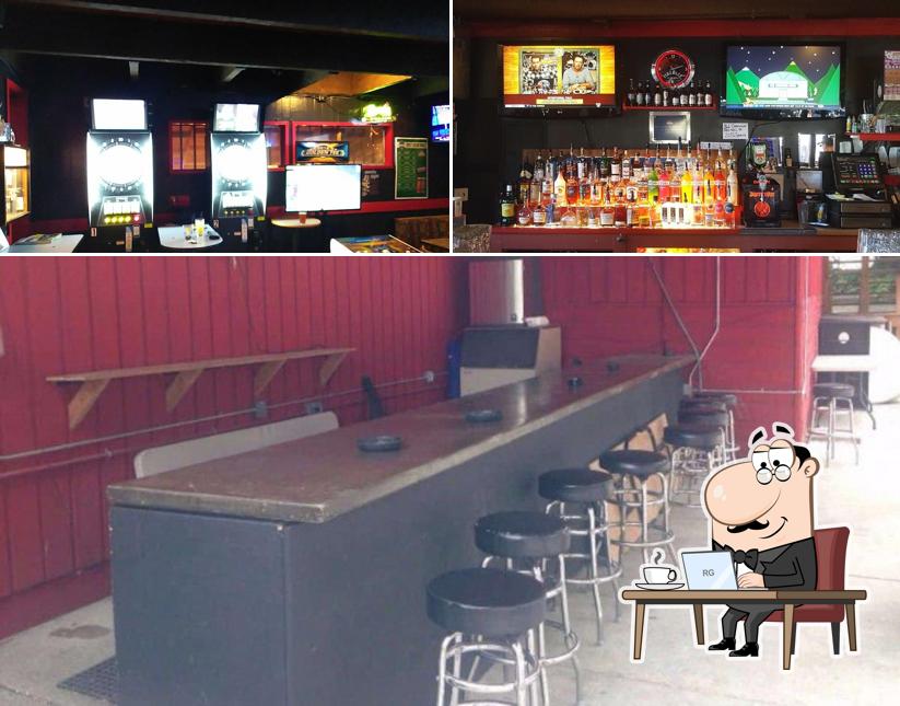 Berts Tavern, Bothell - Restaurant menu, prices and reviews