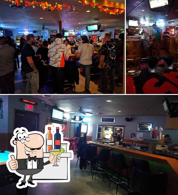 Van's Bar, Manitowoc - Restaurant menu, prices and reviews