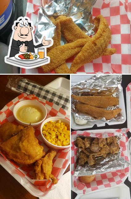 Chicken Coop, Saint Peters - Restaurant menu, prices and reviews