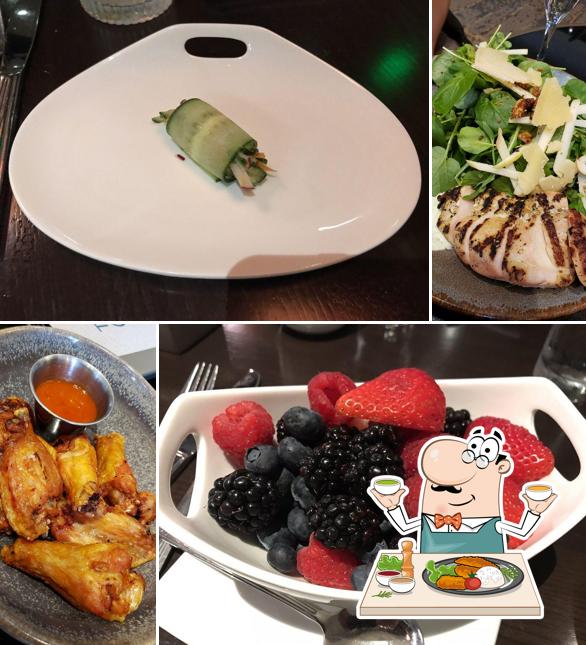 Ten 01 Social, Minneapolis - Restaurant menu, prices and reviews