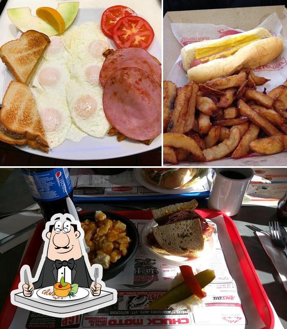 Poutinerie La Belle Province, Rigaud - Restaurant menu, prices and reviews