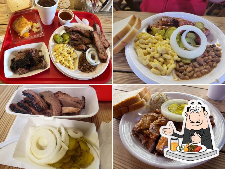 Heavy's Bar B Que, Hondo - Restaurant menu, prices and reviews
