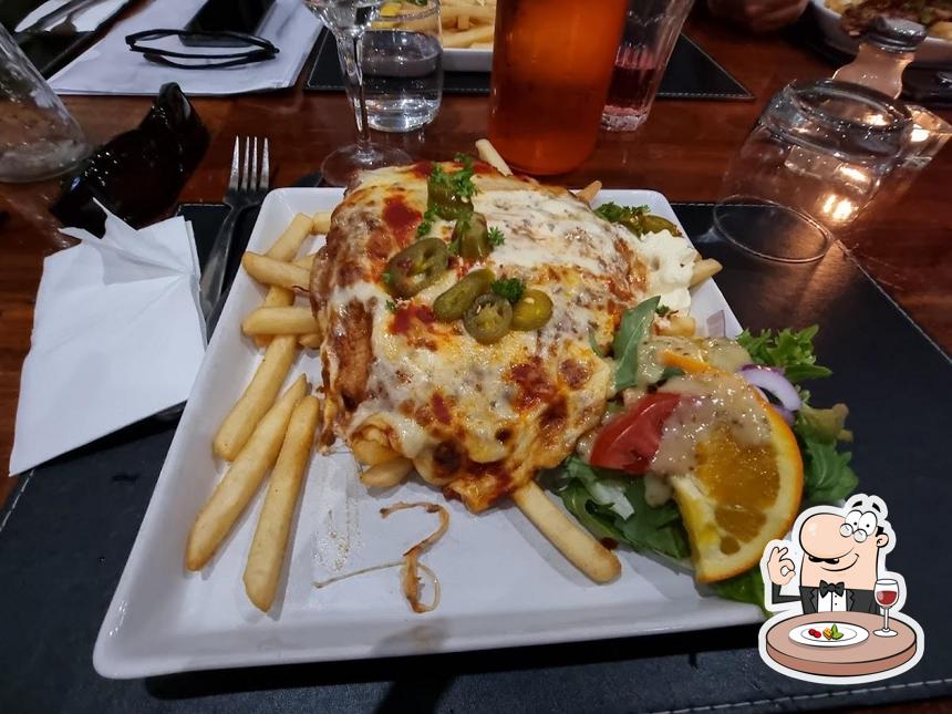 Avon Bridge Hotel, Northam - Restaurant menu, prices and reviews