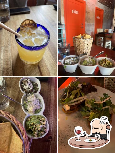 Por Vida Mezcal & Mexican, Oakville - Restaurant menu, prices and reviews