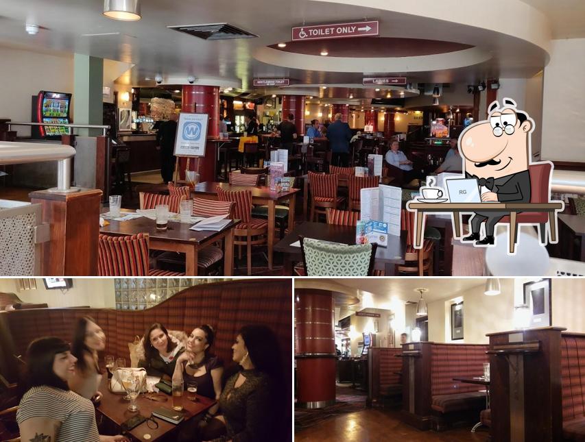 The Claude Du Vall, Camberley - Restaurant menu, prices and reviews