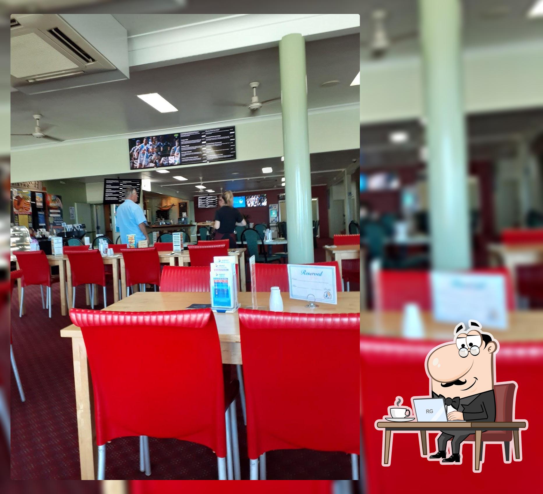 High Tide Lounge Bar in Emu Park - Restaurant reviews