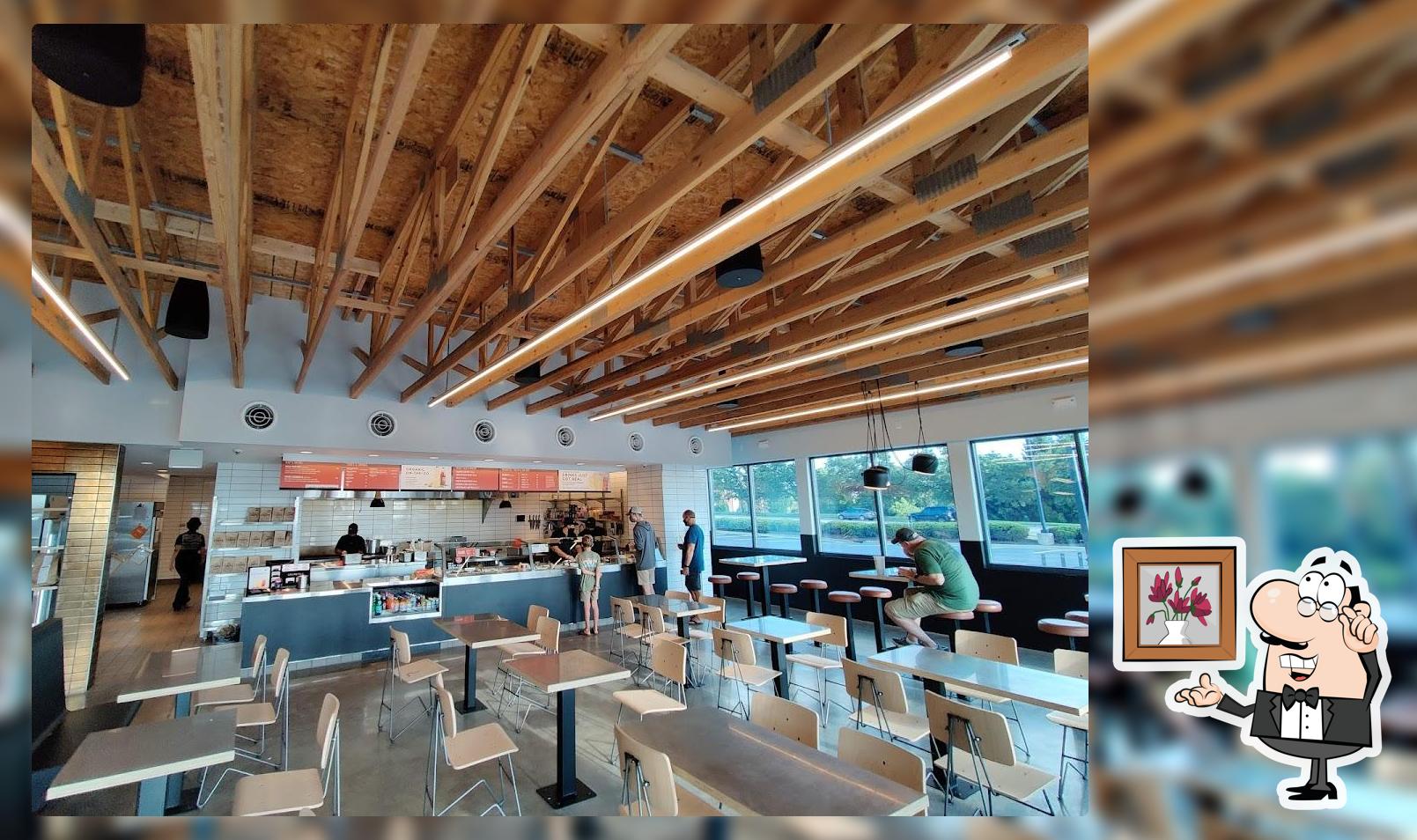 Chipotle Mexican Grill in Moraine - Restaurant menu and reviews