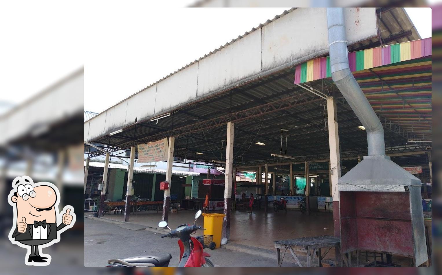 ตลาดสดเทศบาลเนินกุ่ม restaurant, Phan Chali - Restaurant reviews