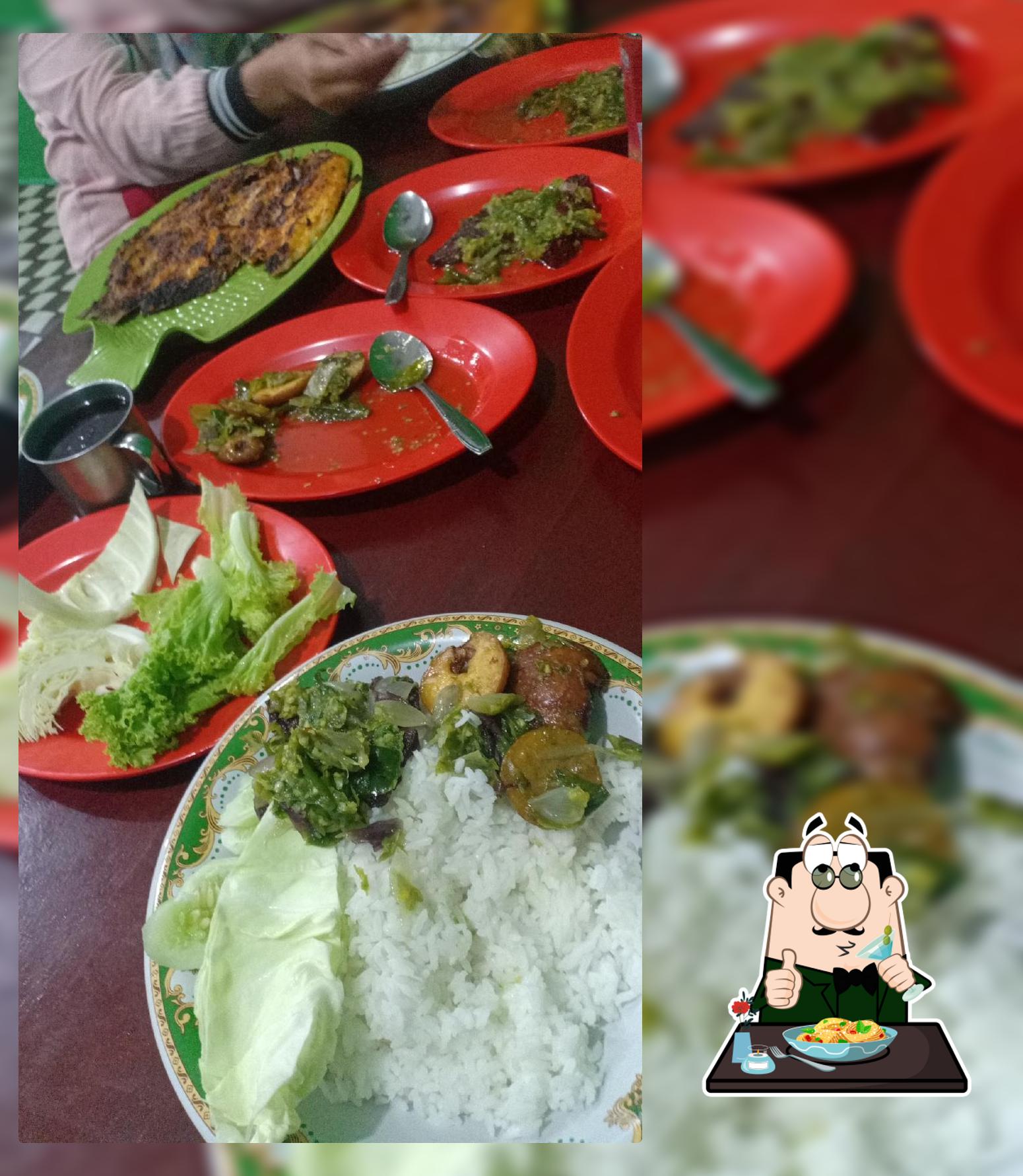 Pondok Lesehan Ikan Bakar Sutan Mudo restaurant, Purwakarta ...