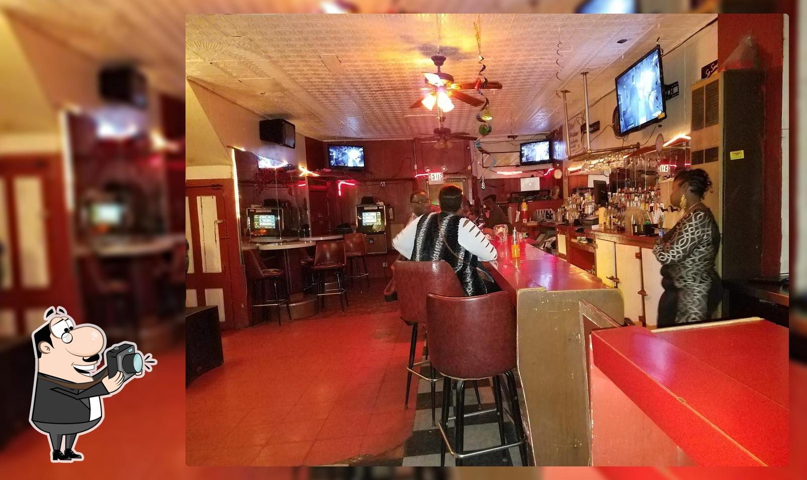 Road Runners II Bar in Milwaukee - Restaurant reviews