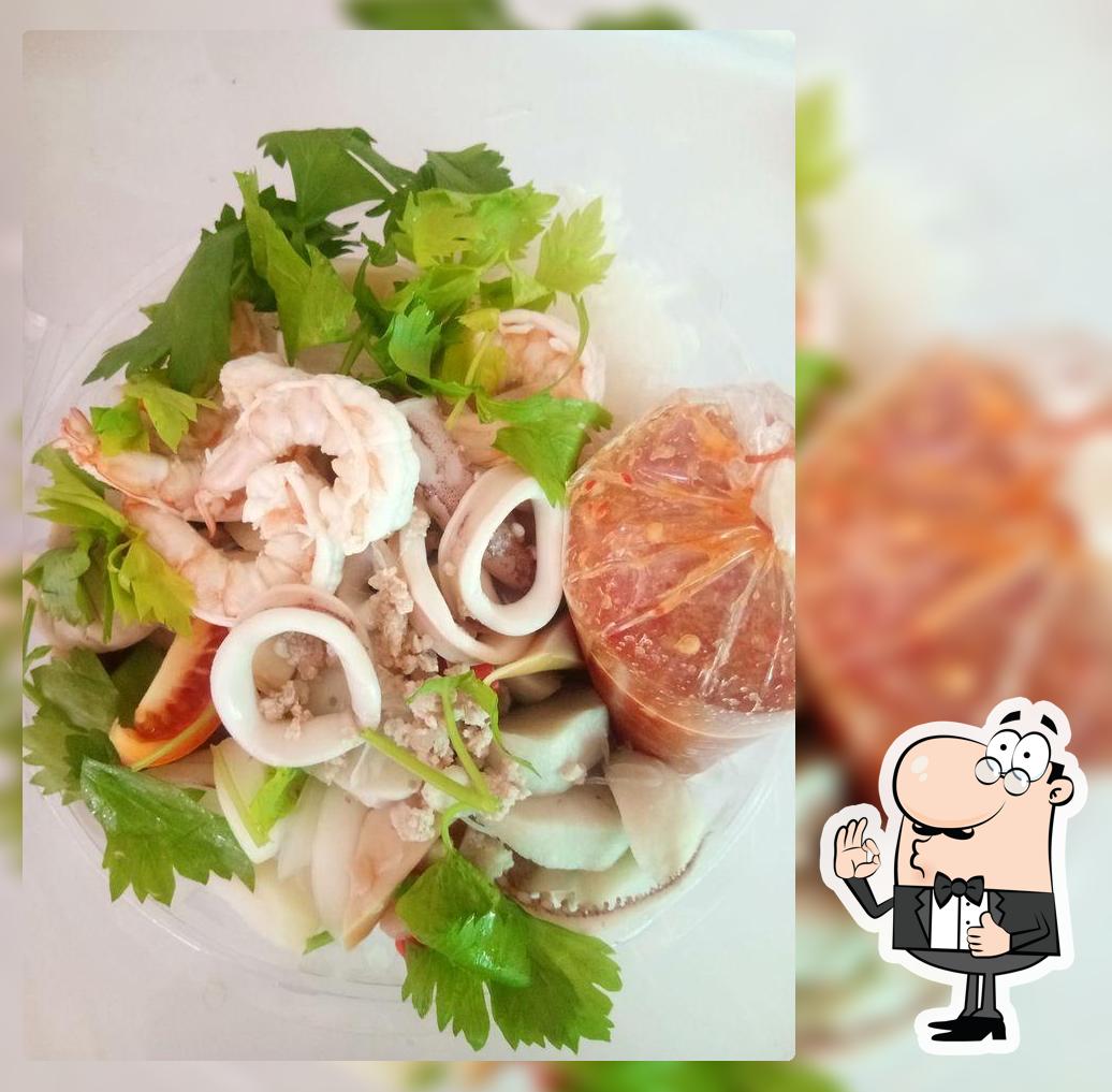 ร้านก๋วยเตี๋ยวเย็นเย็นศรีจันทร์ restaurant, Ban Dong