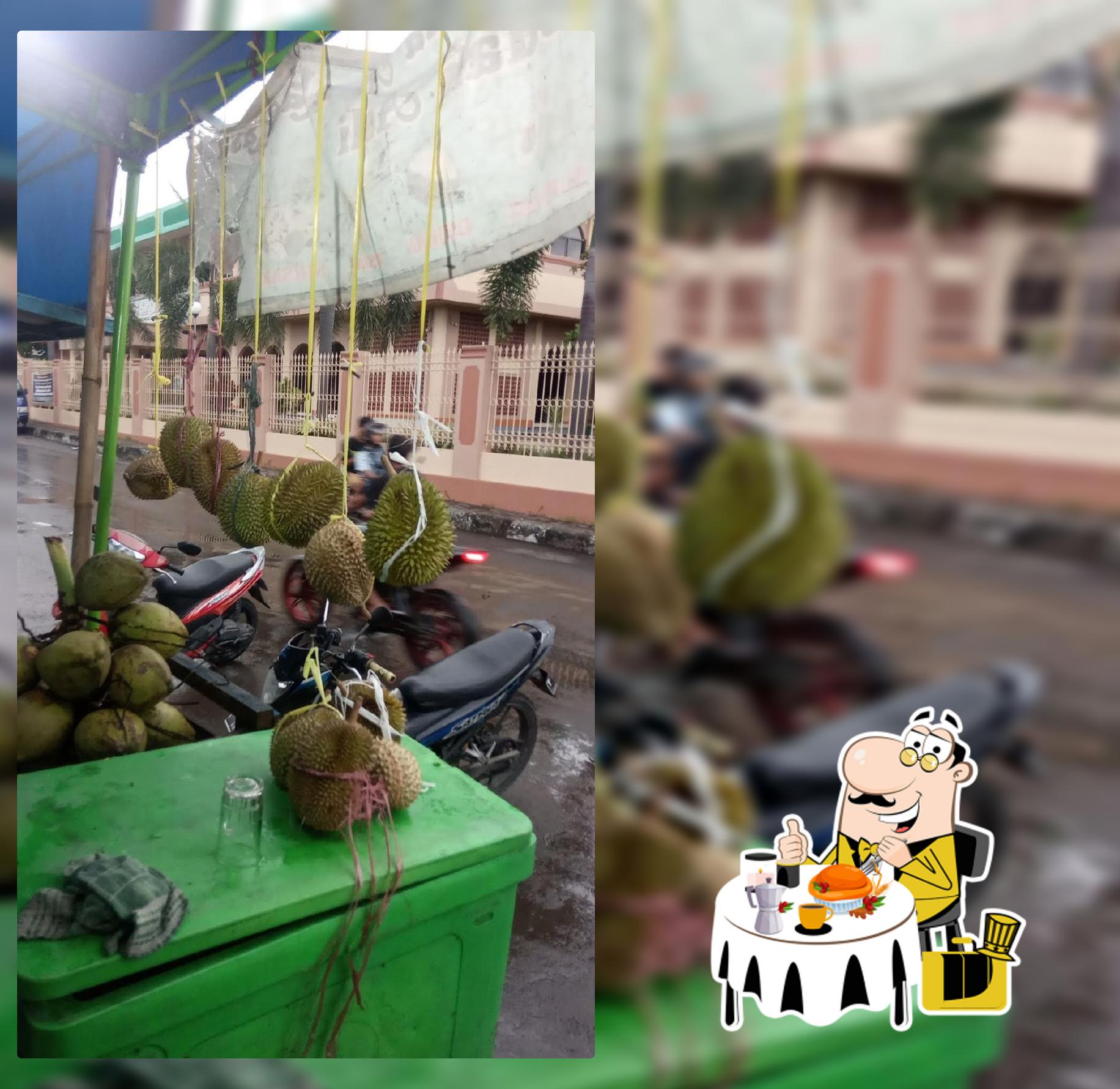 Café ES KELAPA MUDA ANEKA RASA CINTA GIRI DJATI PUTRA, Arjawinangun ...