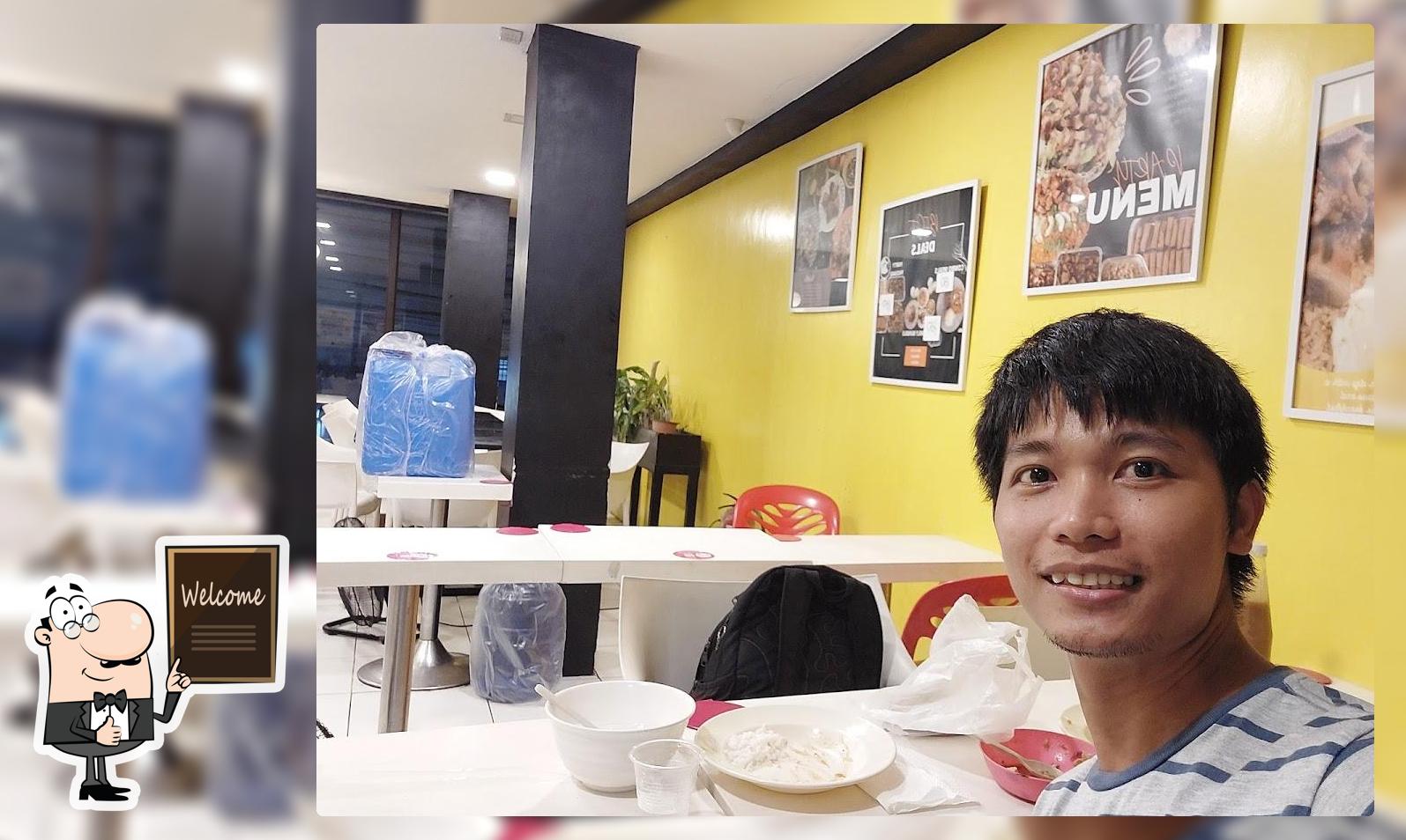 ALING BANANG THIS IS IT PANCIT restaurant, Manila, J222+FVJ ...