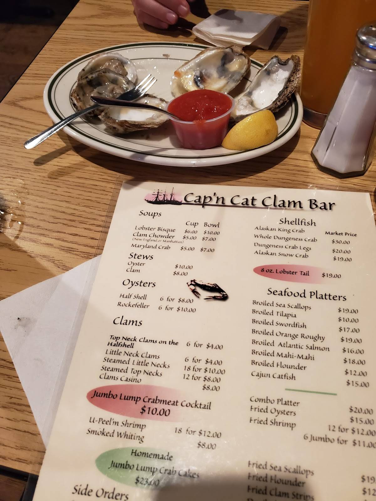 Menu at Cap'n Cats Clam Bar & Tavern, West Deptford