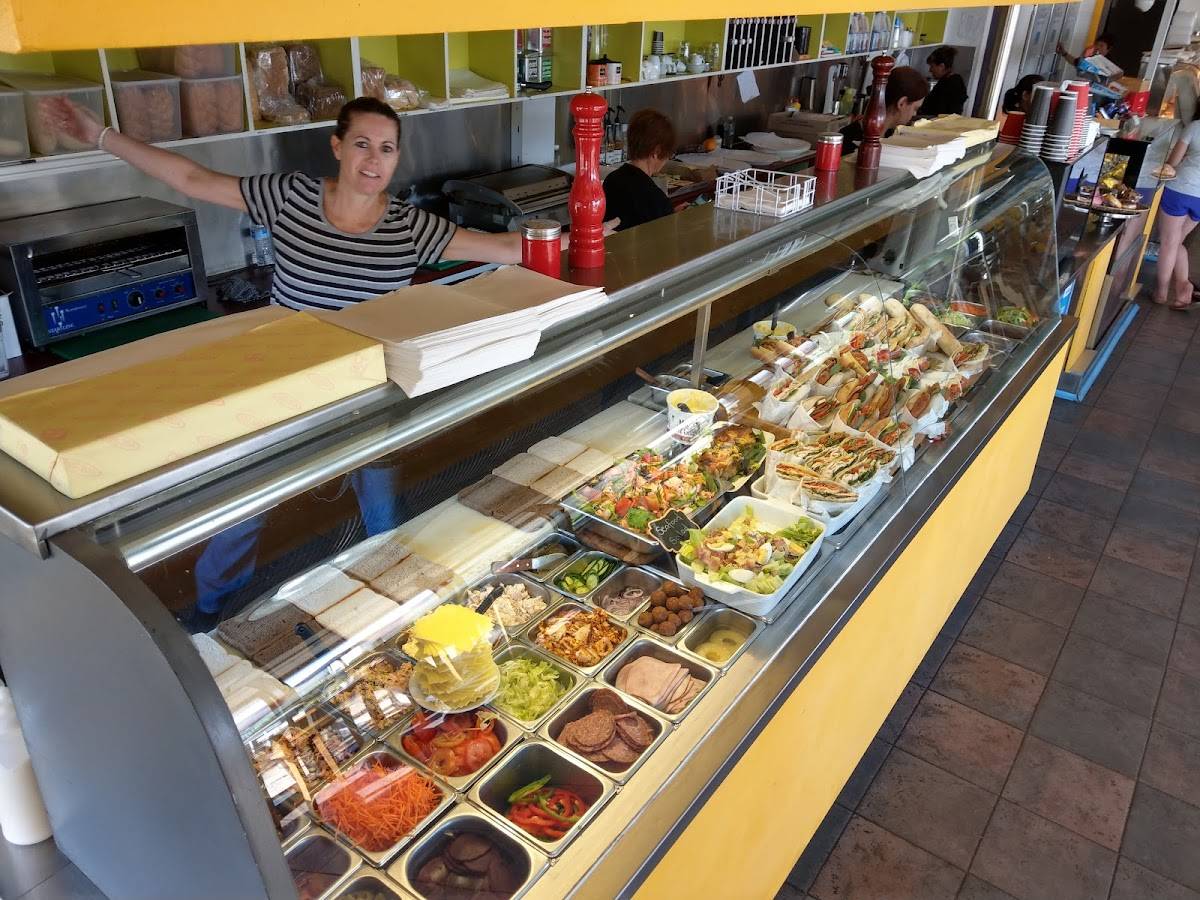 Menu at Max's Diner restaurant, Laverton North, 13/227-231 Fitzgerald Rd