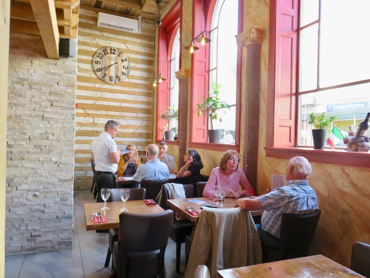 Menu at Antica Roma restaurant, Calne, 2 High St