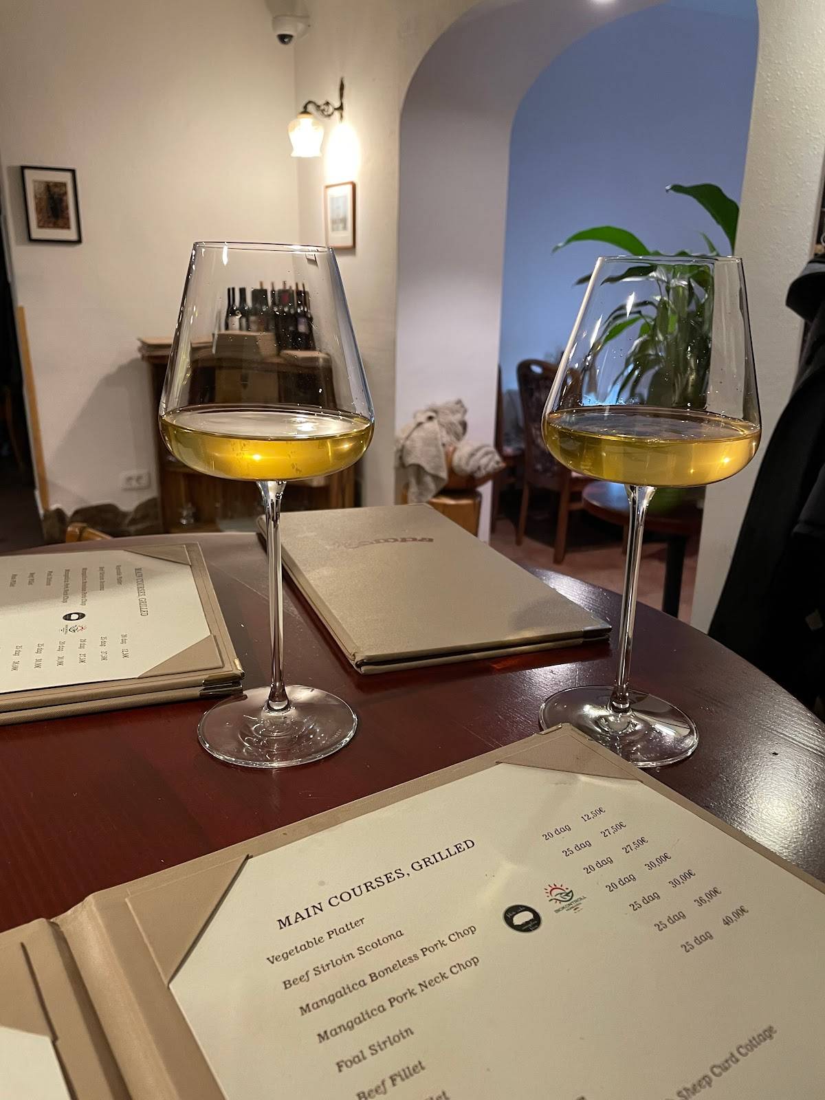 Menu at Compa Restaurant Okrepčevalnica Čompa, Ljubljana