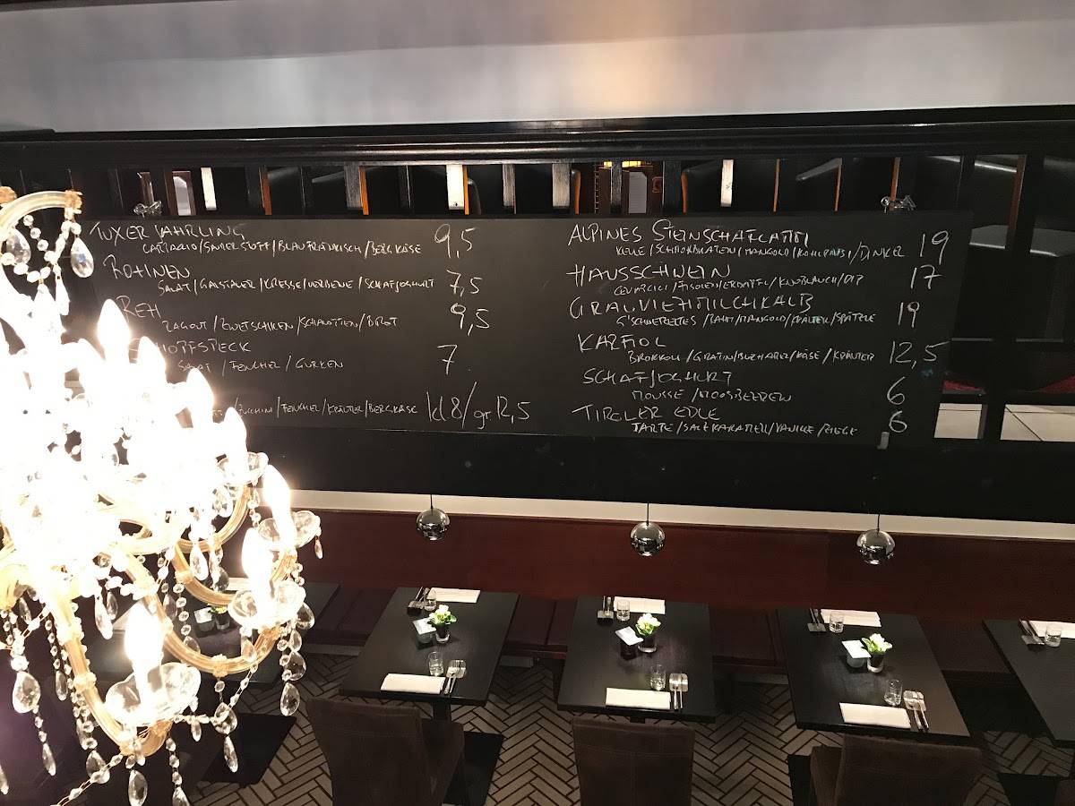 Menu at die Wilderin pub & bar, Innsbruck