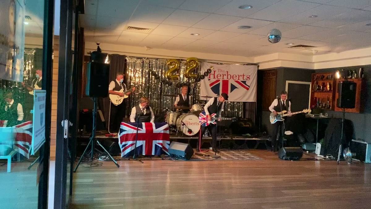 Menu at Montmorency and Eltham RSL restaurant, Montmorency