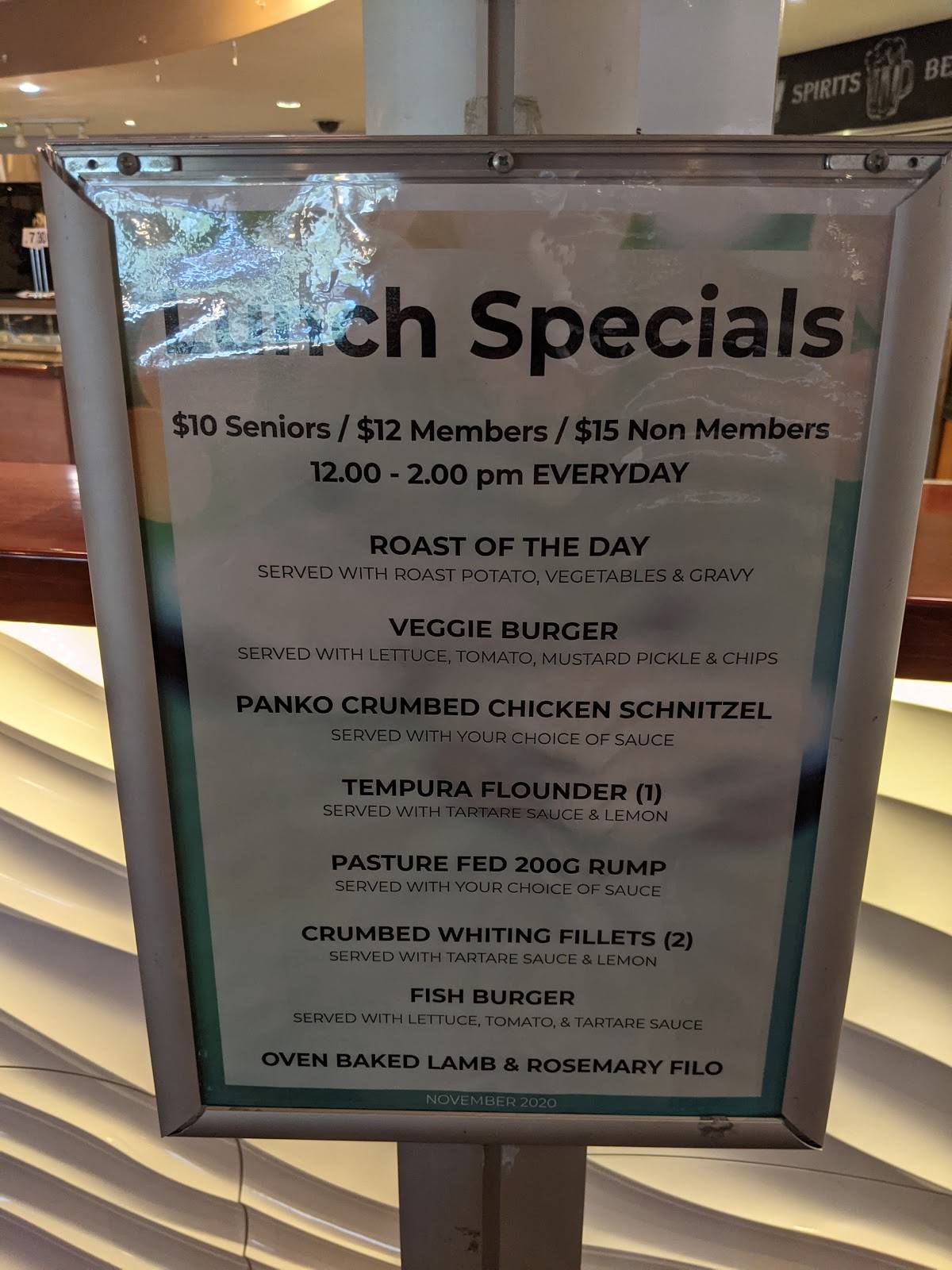 Menu at Club Yeronga, Yeronga, 391 Fairfield Rd
