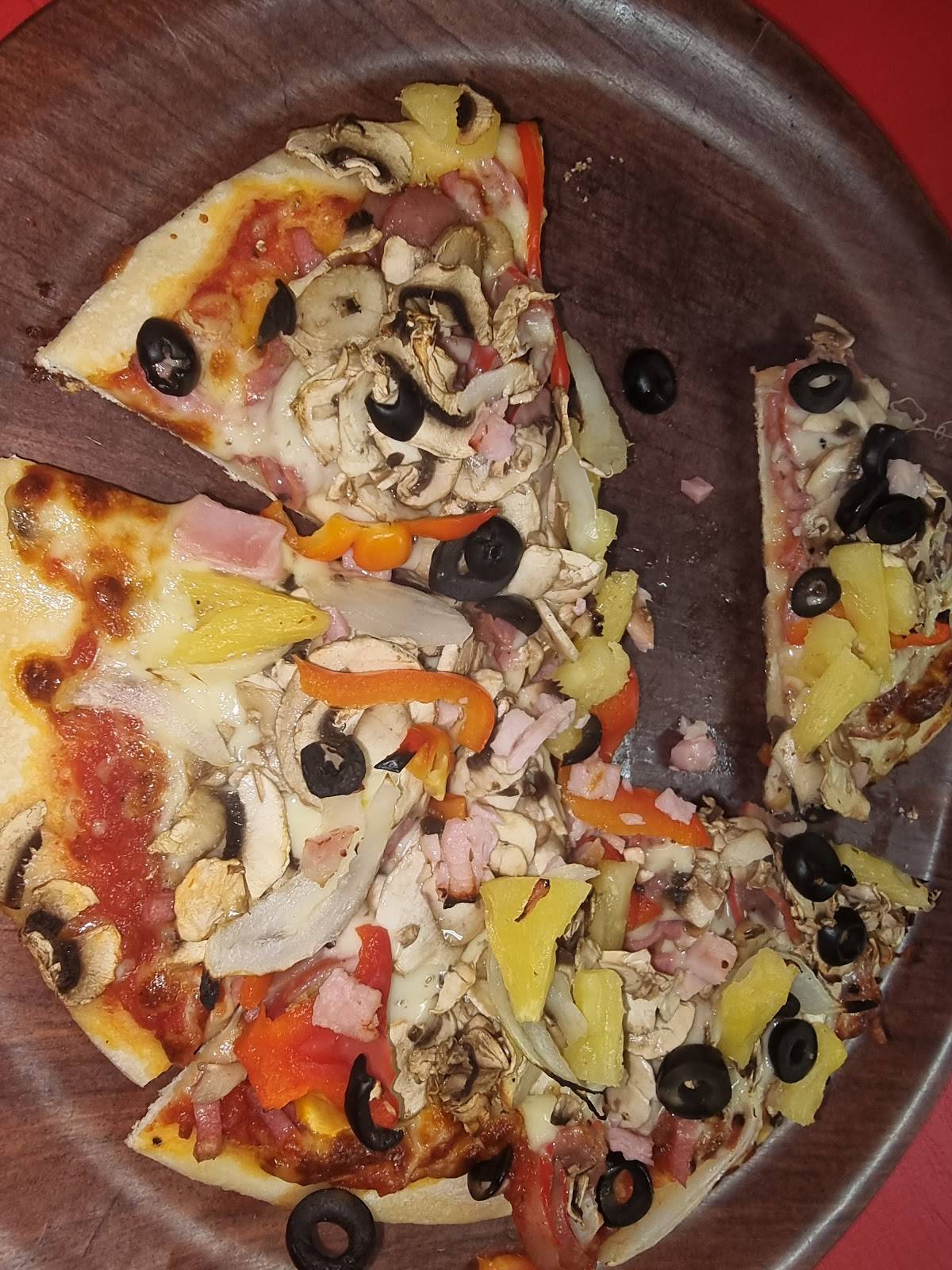 Menu at Julio's Pizza Dapto pizzeria, Dapto