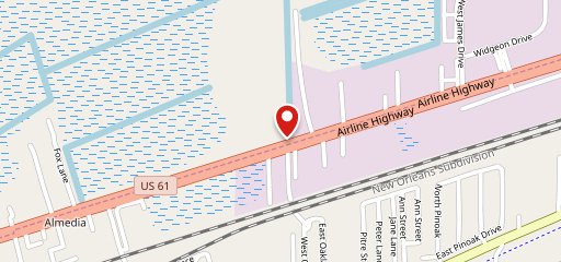 St Rose Driving Range in Saint Rose - Restaurant reviews