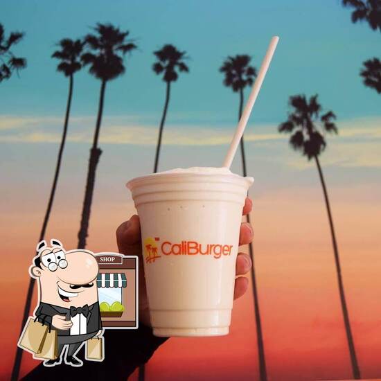 Menu at CaliBurger restaurant, Hermosillo, Plaza Dila