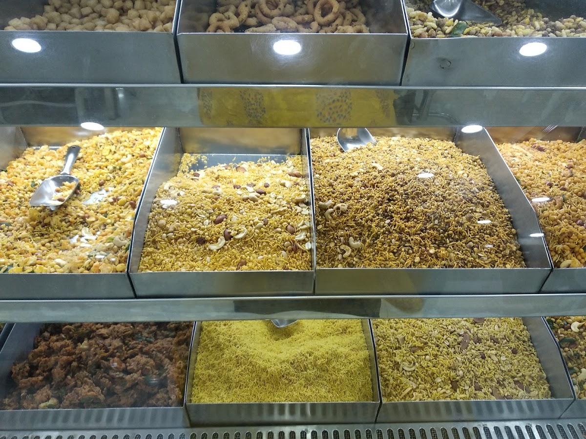 PS4 Veg Restaurant, Tiruvallur - Restaurant reviews