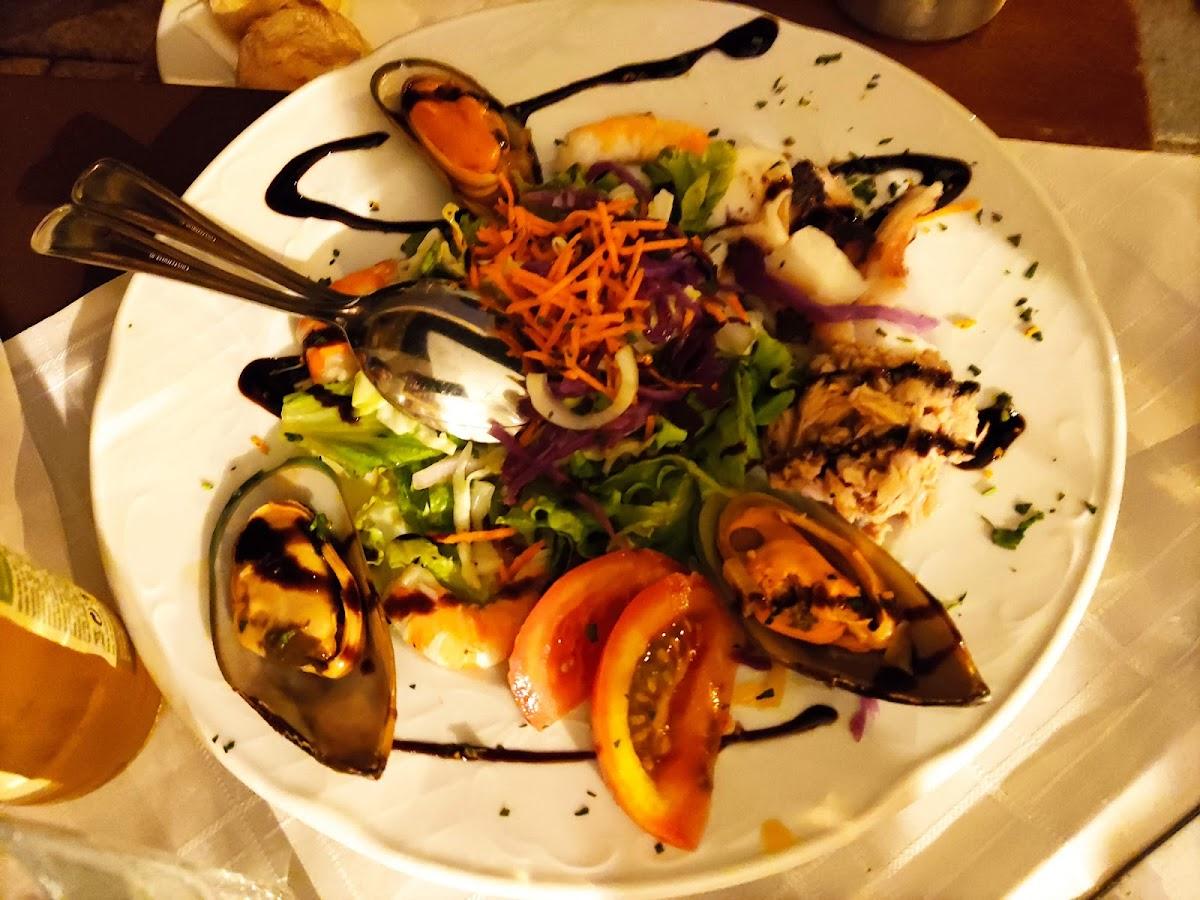 5 Charming Portuguese Restaurants to Try Bacalhau in Porto