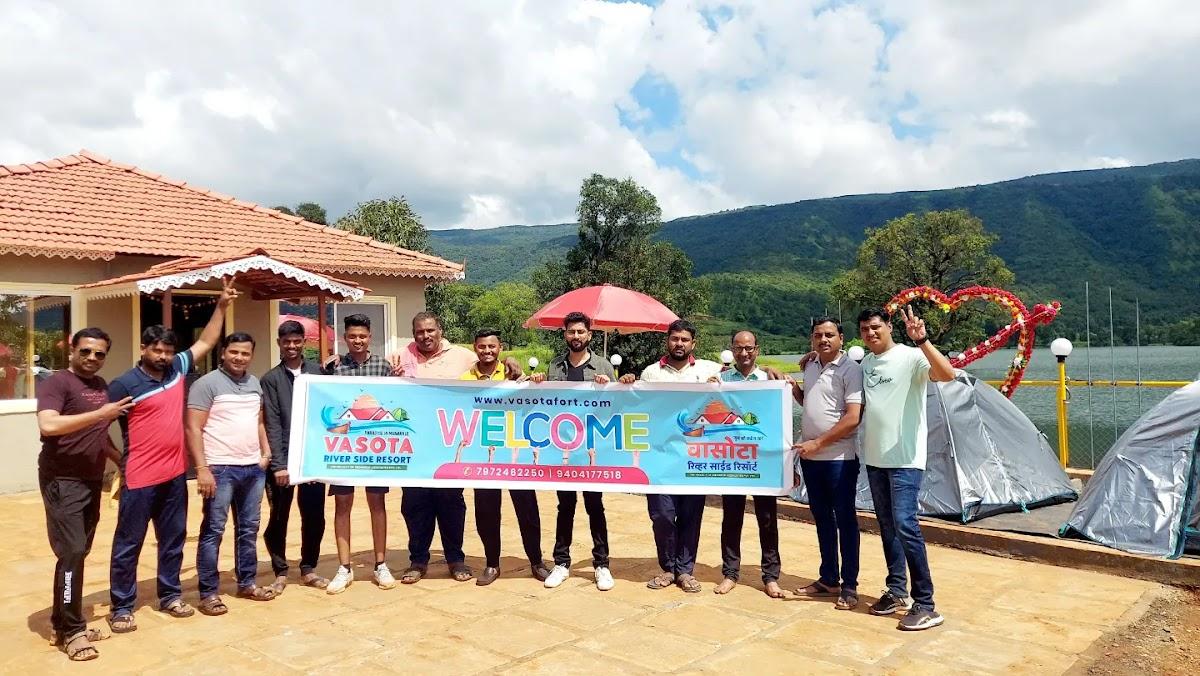 VASOTA RIVERSIDE RESORT, India - Restaurant reviews