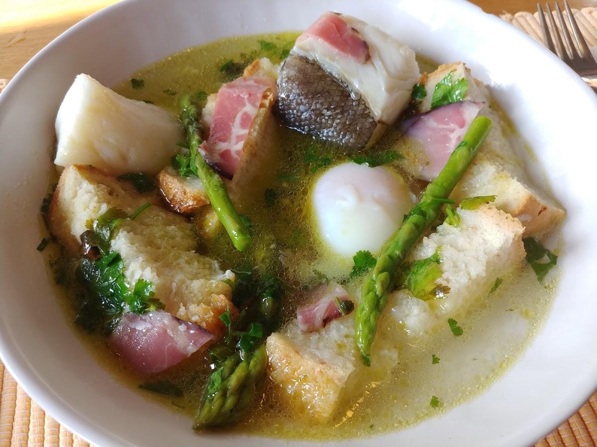 5 Charming Portuguese Restaurants to Try Bacalhau in Porto