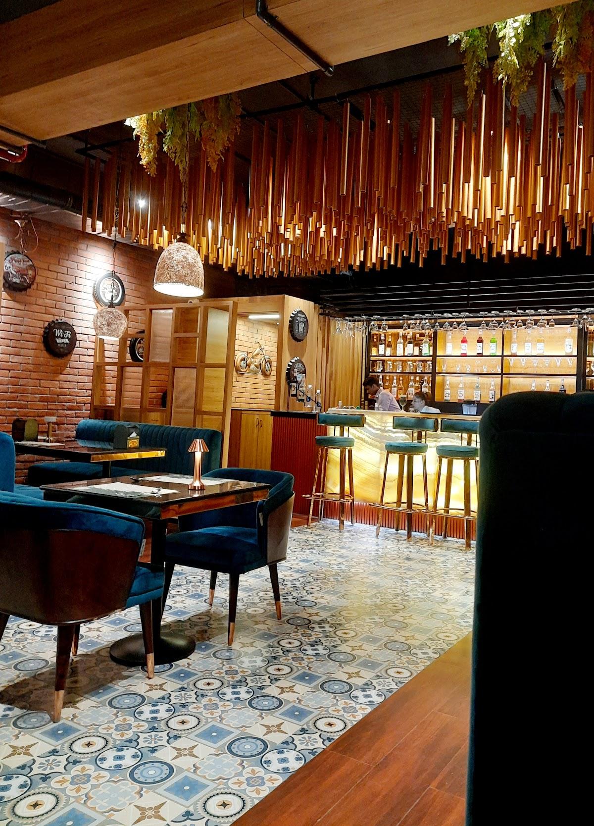 Cafe Skylite, Patna - Restaurant reviews