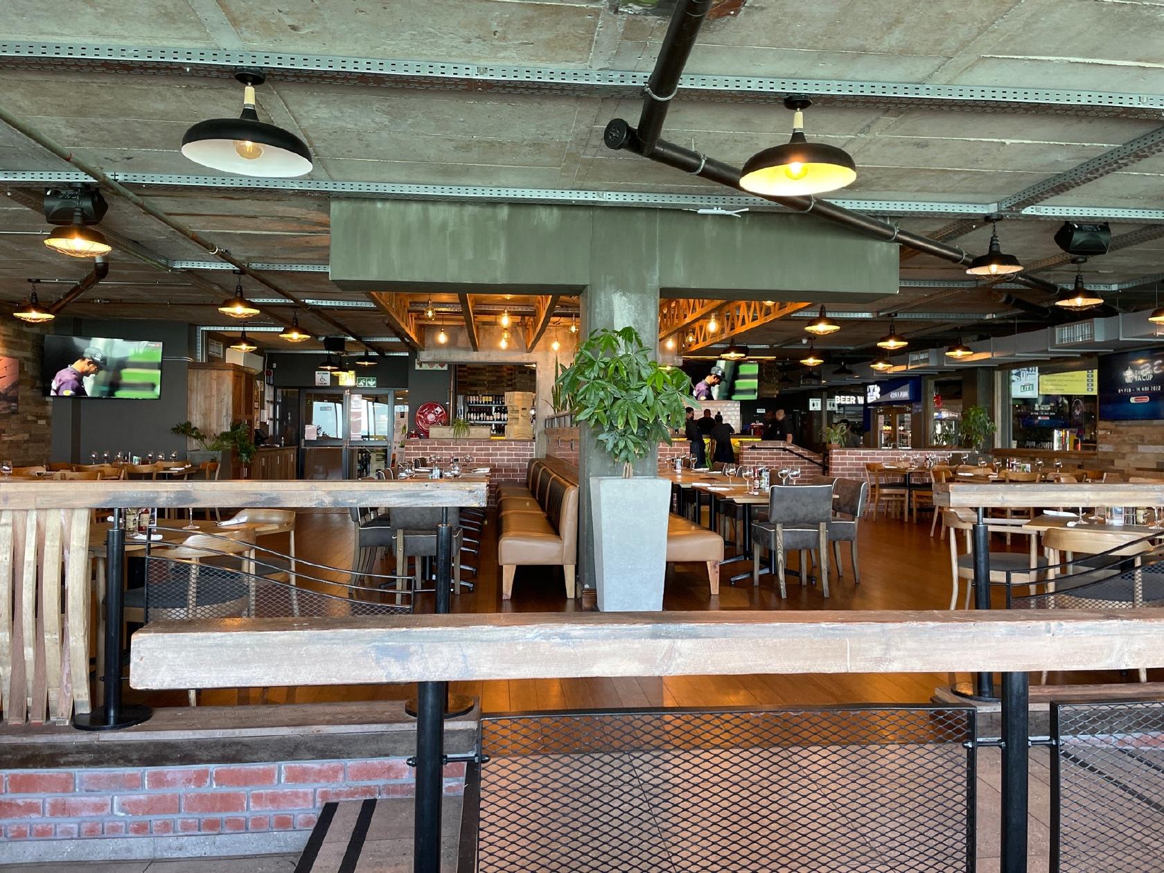 Bossa Strand Pavilion pub & bar, Cape Town - Restaurant menu and reviews