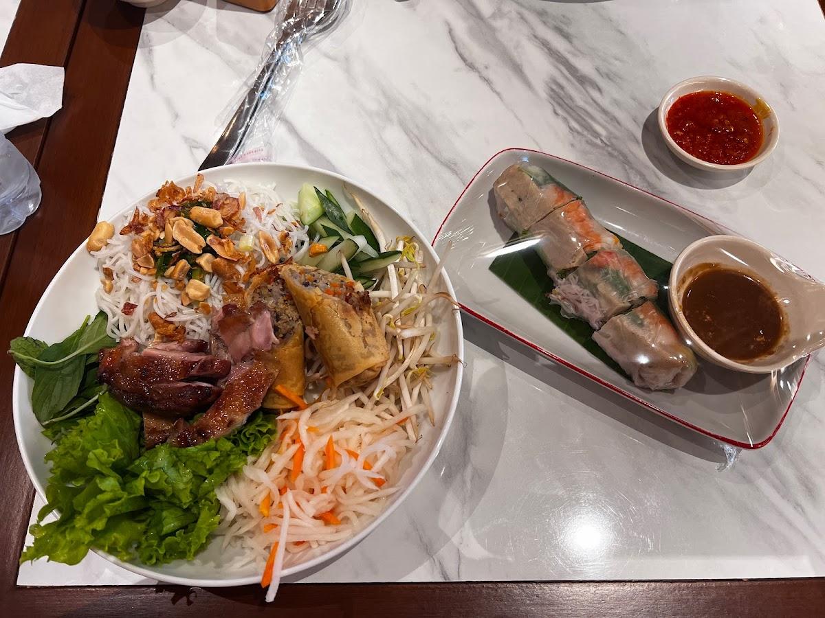 Best restaurants in Emporium Pluit Mall - Restaurant Guru