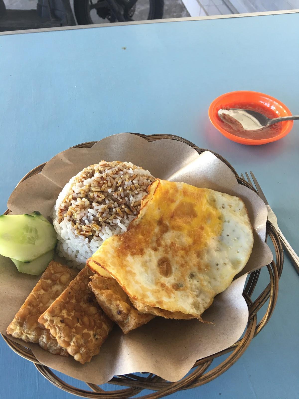 Warung Cadas Bakso - Mie ayam - Soto, Rawon nasi goreng mie capcay ...
